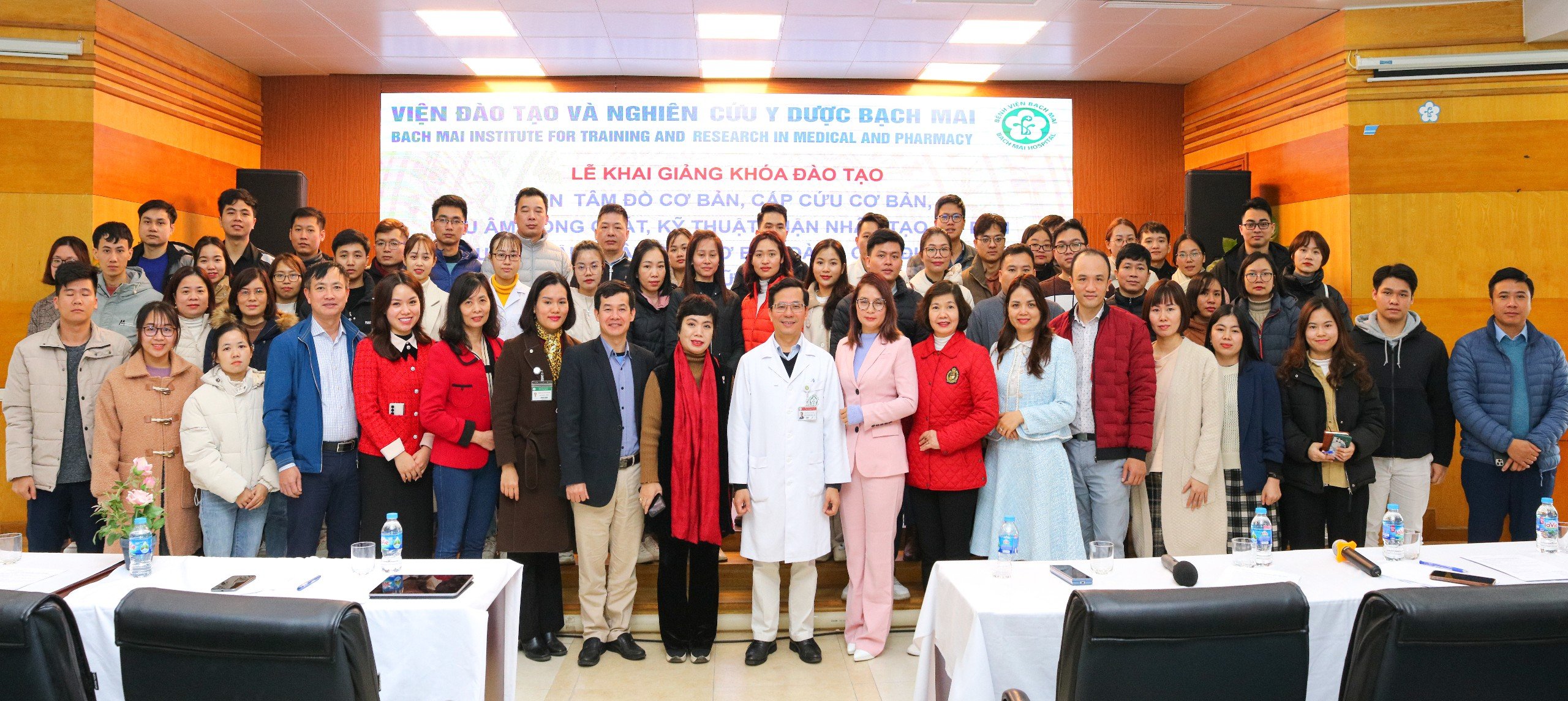 Viện Đào tạo và Nghiên cứu Y dược Bạch Mai tổ chức khai giảng các khóa ...